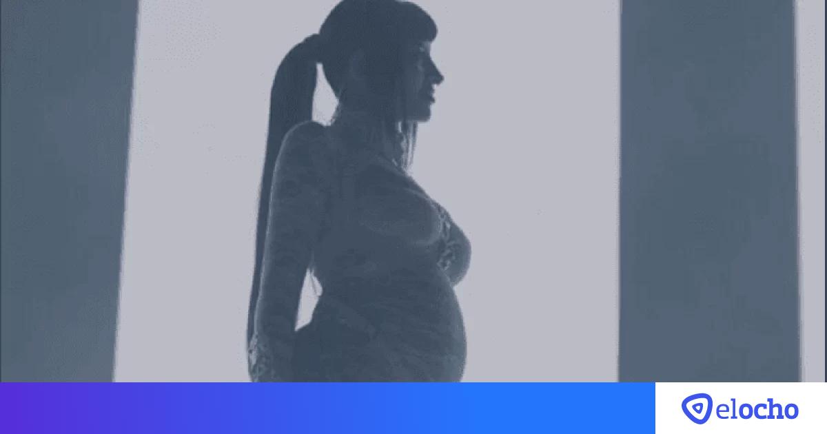 Cazzu anunció su embarazo en pleno show: “Somos dos cantando ahora ...